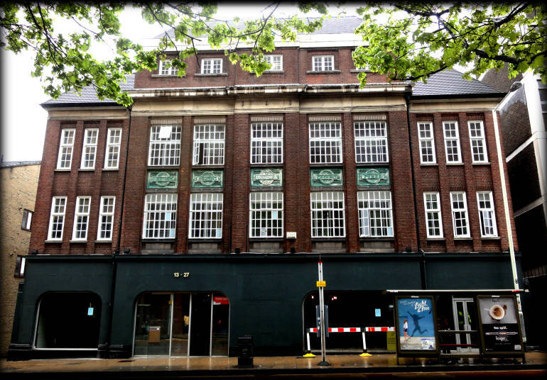 Green Rooms: An Affordable Artists Hotel and Creative Space in London